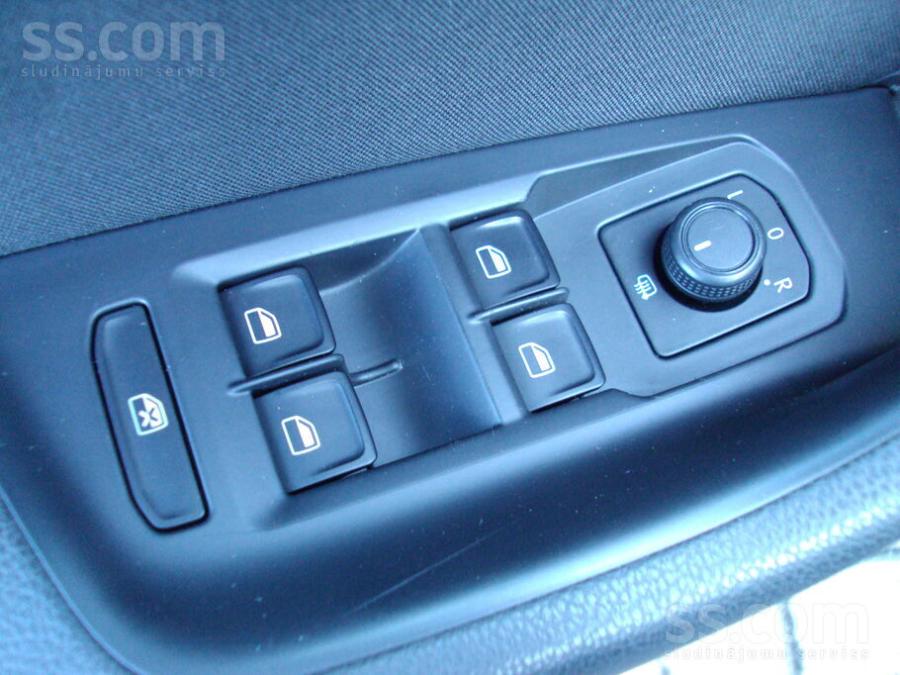 Black Volkswagen Passat B8 2014 in Riga, with an engine capacity of 2.00 L and mileage of 178 thousand km for 12000 €, photo 14 on AUTOMOTO.COM.LV
