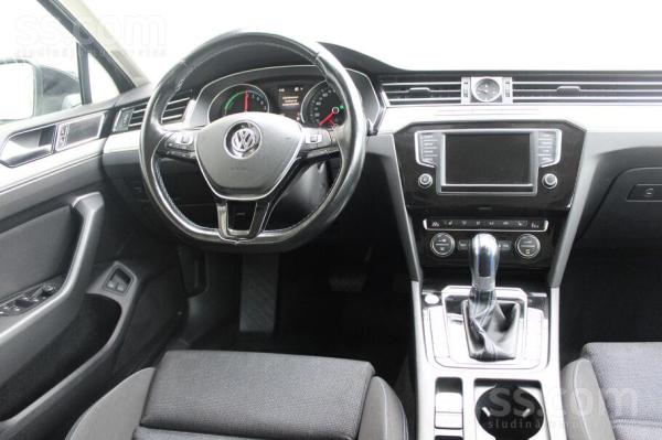 Black Volkswagen Passat B8 2015 in Tukums, with an engine capacity of 1.40 L and mileage of 216 thousand km for 10999 €, photo 6 on AUTOMOTO.COM.LV
