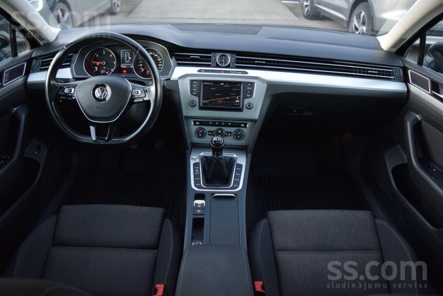 Melns Volkswagen Passat B8 2015 Rīga, ar dzinēja tilpumu 1.60 L un nobraukumu 291 tūkst. km par 6900 €, foto 4 vietnē AUTOMOTO.COM.LV