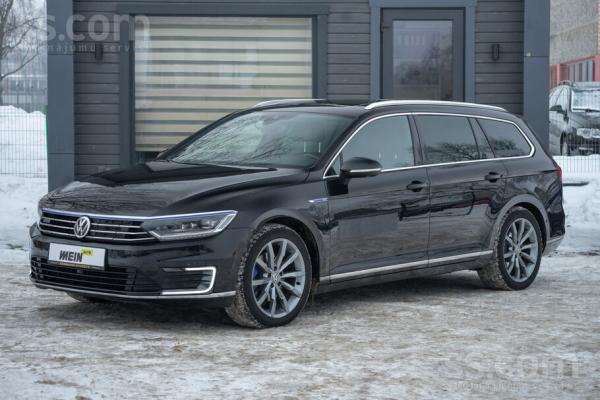 Melns Volkswagen Passat B8 2015 Liepāja, ar dzinēja tilpumu 1.40 L un nobraukumu 262 tūkst. km par 16000 €, foto 1 vietnē AUTOMOTO.COM.LV
