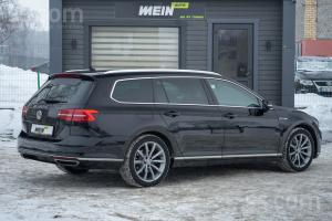 Black Volkswagen Passat B8 2015 in Liepaja, with an engine capacity of 1.40 L and mileage of 262 thousand km for 16000 €, photo 3 on AUTOMOTO.COM.LV