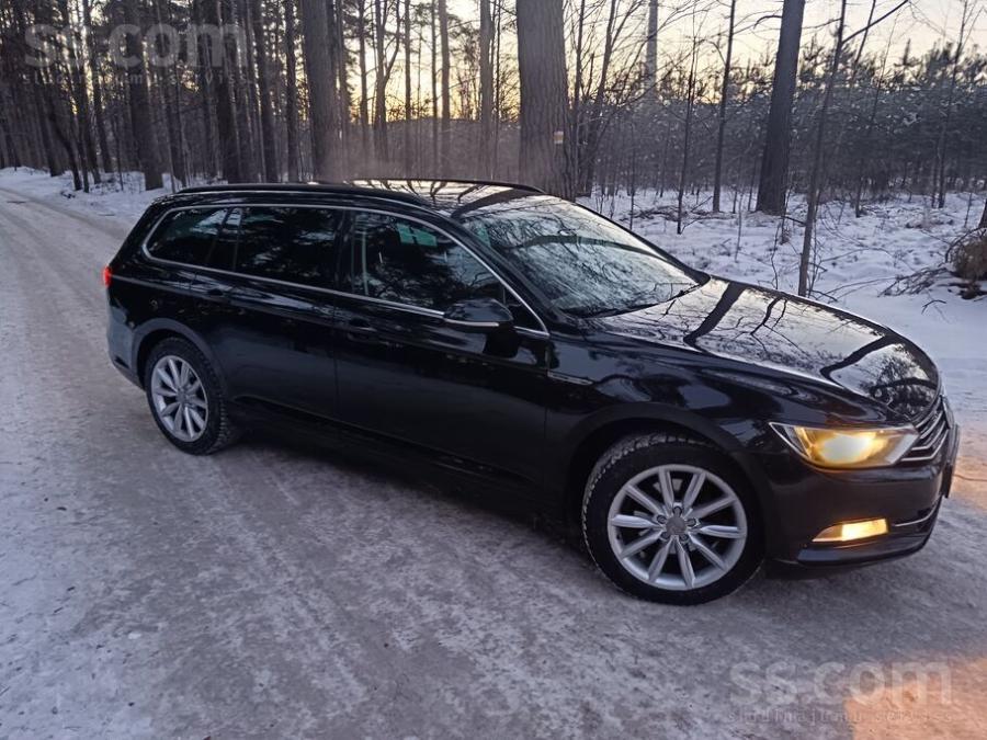 Black Volkswagen Passat B8 2015 in Valmiera, with an engine capacity of 2.00 L and mileage of 321 thousand km for 10200 €, photo 2 on AUTOMOTO.COM.LV