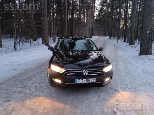 Melns Volkswagen Passat B8 2015 Valmiera, ar dzinēja tilpumu 2.00 L un nobraukumu 321 tūkst. km par 9800 €, foto 3 vietnē AUTOMOTO.COM.LV
