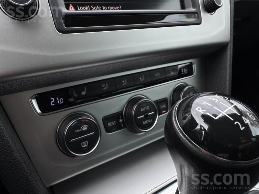 Черный Фольксваген Пассат Б8 2015 в Валмиера, объемом двигателя 2.00 л и пробегом 199 тыс. км за 12400 €, фото 16 на AUTOMOTO.COM.LV