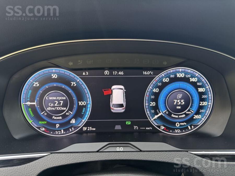 Black Volkswagen Passat B8 2015 in Jurmala, with an engine capacity of 1.40 L and mileage of 239 thousand km for 14700 €, photo 6 on AUTOMOTO.COM.LV