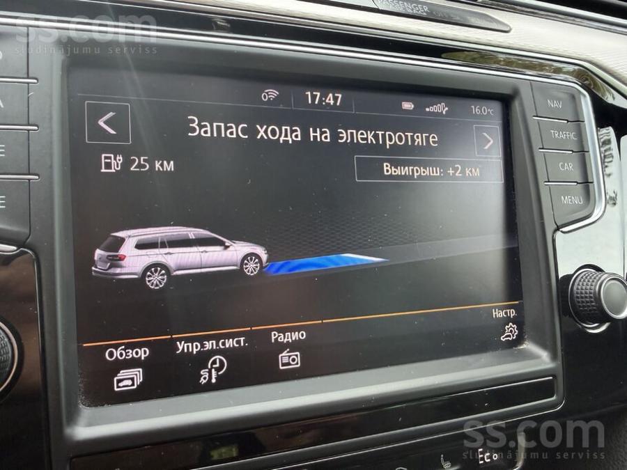 Black Volkswagen Passat B8 2015 in Jurmala, with an engine capacity of 1.40 L and mileage of 239 thousand km for 14700 €, photo 8 on AUTOMOTO.COM.LV