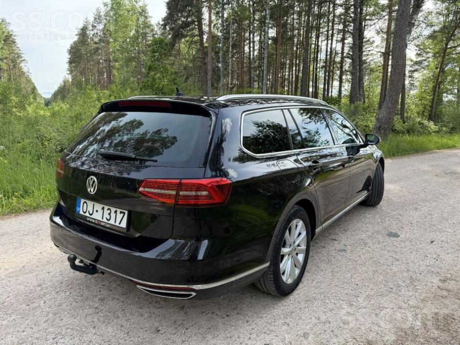 Black Volkswagen Passat B8 2015 in Jurmala, with an engine capacity of 1.40 L and mileage of 239 thousand km for 14700 €, photo 13 on AUTOMOTO.COM.LV