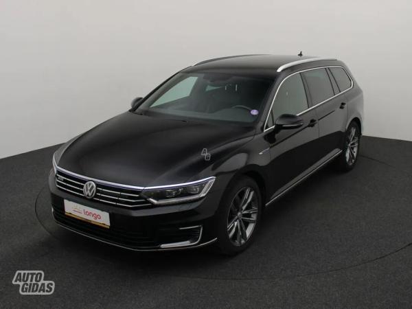 Melns Volkswagen Passat B8 2015 Viļņa, ar dzinēja tilpumu 1.40 L un nobraukumu 235 tūkst. km par 10699 €, foto 1 vietnē AUTOMOTO.COM.LV