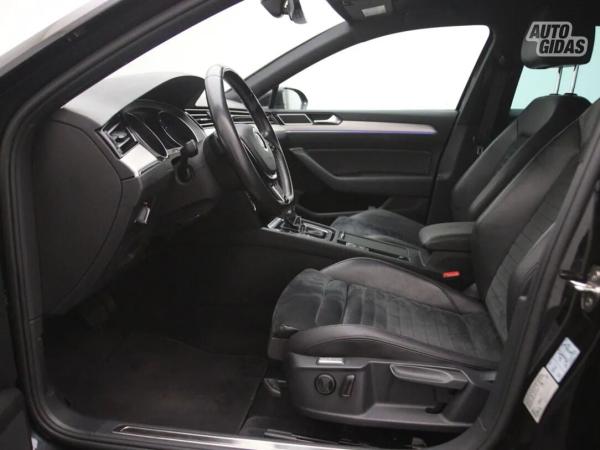 Melns Volkswagen Passat B8 2015 Viļņa, ar dzinēja tilpumu 1.40 L un nobraukumu 235 tūkst. km par 10699 €, foto 4 vietnē AUTOMOTO.COM.LV