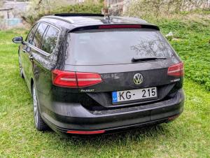 Black Volkswagen Passat B8 2015 in Riga, with an engine capacity of 1.60 L and mileage of 261 thousand km for 9900 €, photo 4 on AUTOMOTO.COM.LV