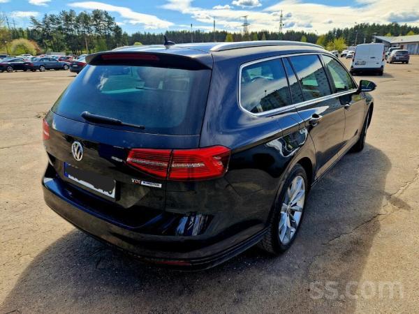 Black Volkswagen Passat B8 2015 in Riga, with an engine capacity of 1.60 L and mileage of 261 thousand km for 9900 €, photo 4 on AUTOMOTO.COM.LV