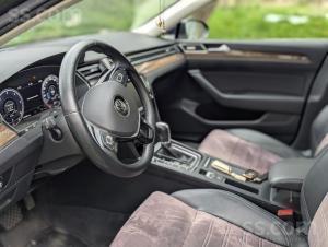 Black Volkswagen Passat B8 2015 in Riga, with an engine capacity of 1.60 L and mileage of 261 thousand km for 9900 €, photo 13 on AUTOMOTO.COM.LV