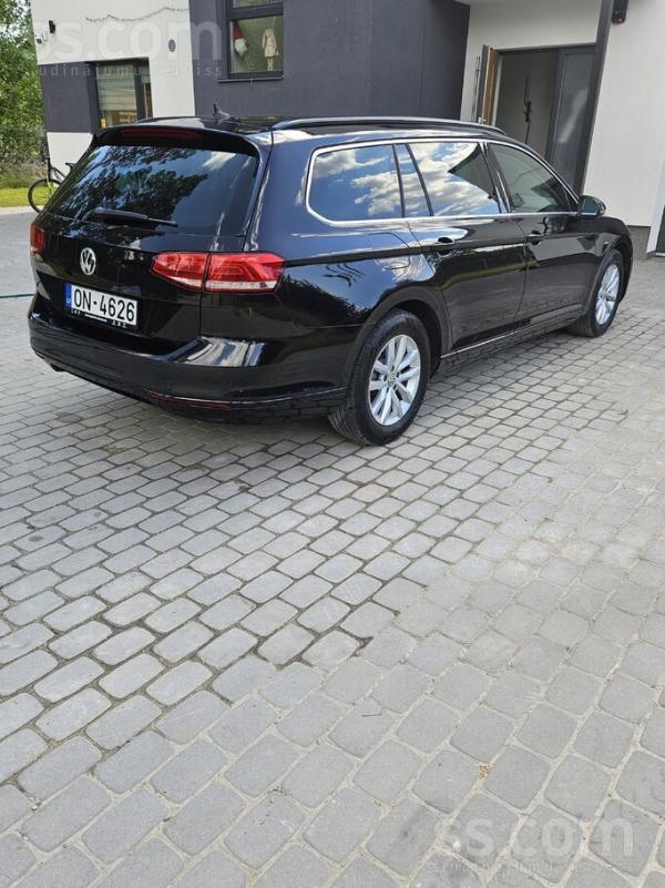 Melns Volkswagen Passat B8 2015 Rīga, ar dzinēja tilpumu 2.00 L un nobraukumu 317 tūkst. km par 7950 €, foto 3 vietnē AUTOMOTO.COM.LV