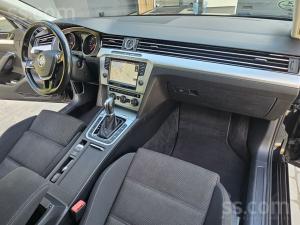Melns Volkswagen Passat B8 2015 Rīga, ar dzinēja tilpumu 2.00 L un nobraukumu 317 tūkst. km par 7950 €, foto 12 vietnē AUTOMOTO.COM.LV
