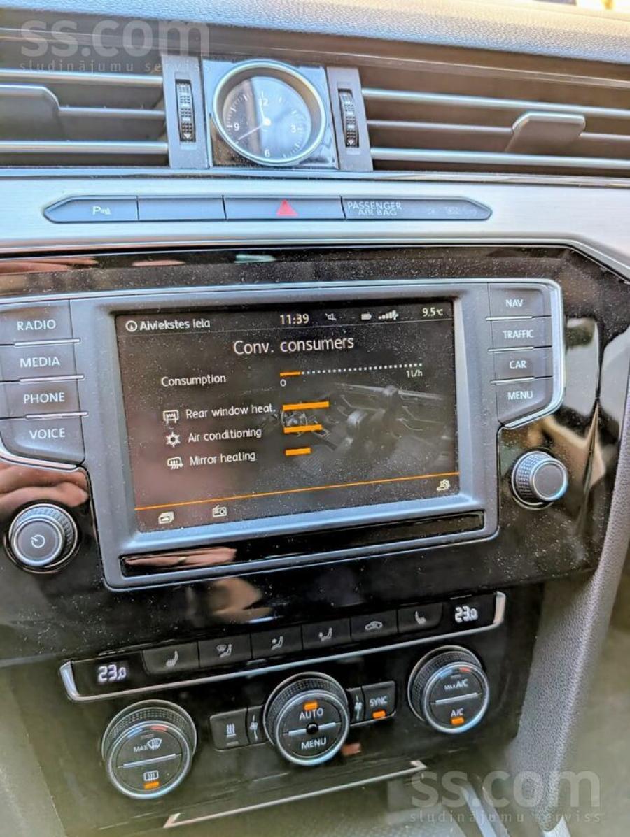 Melns Volkswagen Passat B8 2015 Rīga, ar dzinēja tilpumu 2.00 L un nobraukumu 262 tūkst. km par 9990 €, foto 18 vietnē AUTOMOTO.COM.LV