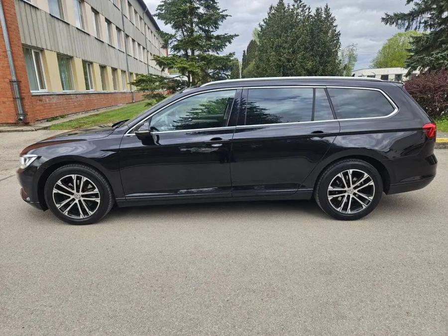 Black Volkswagen Passat B8 2015 in Jekabpils, with an engine capacity of 2.00 L and mileage of 272 thousand km for 10490 €, photo 10 on AUTOMOTO.COM.LV