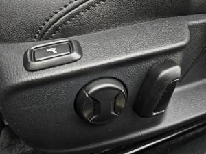 Black Volkswagen Passat B8 2015 in Jekabpils, with an engine capacity of 2.00 L and mileage of 272 thousand km for 10490 €, photo 15 on AUTOMOTO.COM.LV
