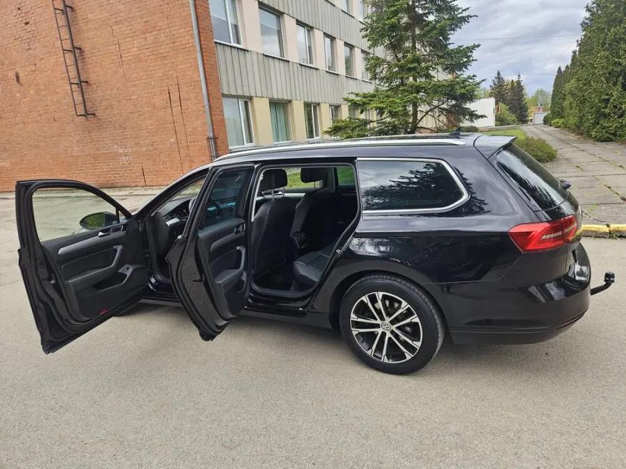 Black Volkswagen Passat B8 2015 in Jekabpils, with an engine capacity of 2.00 L and mileage of 272 thousand km for 10490 €, photo 17 on AUTOMOTO.COM.LV