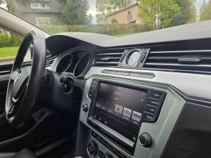 Black Volkswagen Passat B8 2015 in Jekabpils, with an engine capacity of 2.00 L and mileage of 272 thousand km for 10490 €, photo 23 on AUTOMOTO.COM.LV
