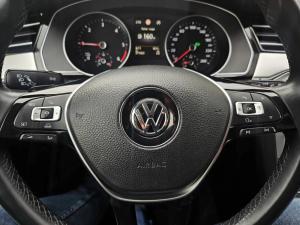 Black Volkswagen Passat B8 2015 in Jekabpils, with an engine capacity of 2.00 L and mileage of 272 thousand km for 10490 €, photo 29 on AUTOMOTO.COM.LV