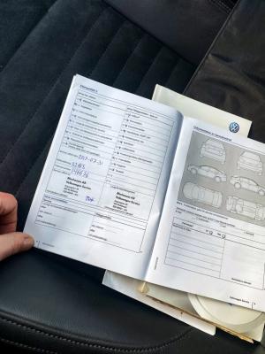 Black Volkswagen Passat B8 2015 in Riga, with an engine capacity of 1.40 L and mileage of 158 thousand km for 14750 €, photo 19 on AUTOMOTO.COM.LV