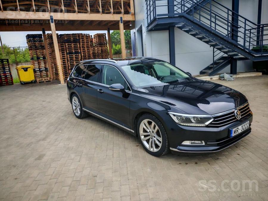 Black Volkswagen Passat B8 2015 in Riga, with an engine capacity of 2.00 L and mileage of 362 thousand km for 9000 €, photo 4 on AUTOMOTO.COM.LV