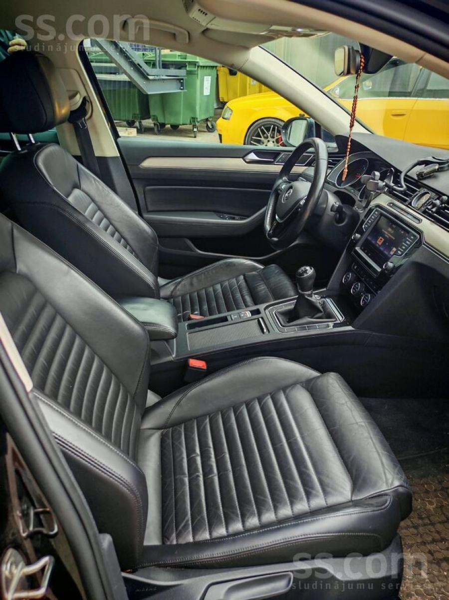 Black Volkswagen Passat B8 2015 in Riga, with an engine capacity of 2.00 L and mileage of 362 thousand km for 9000 €, photo 10 on AUTOMOTO.COM.LV
