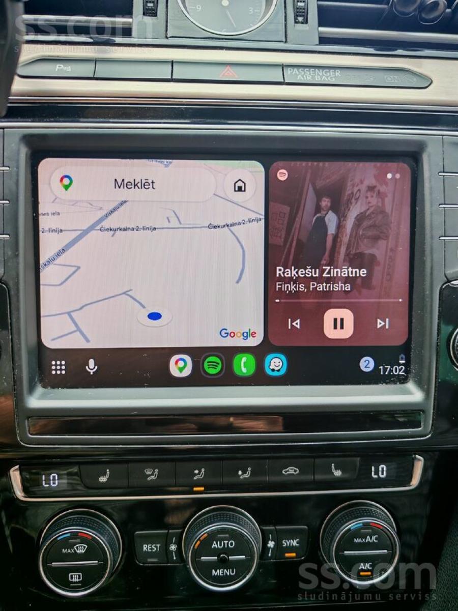 Black Volkswagen Passat B8 2015 in Riga, with an engine capacity of 2.00 L and mileage of 362 thousand km for 9000 €, photo 11 on AUTOMOTO.COM.LV