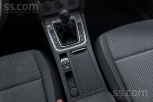 Black Volkswagen Passat B8 2015 in Riga, with an engine capacity of 1.60 L and mileage of 0 thousand km for 7700 €, photo 13 on AUTOMOTO.COM.LV