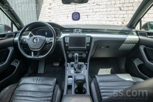 Black Volkswagen Passat B8 2015 in Liepaja, with an engine capacity of 1.40 L and mileage of 273 thousand km for 12500 €, photo 9 on AUTOMOTO.COM.LV