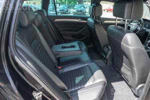 Black Volkswagen Passat B8 2015 in Liepaja, with an engine capacity of 1.40 L and mileage of 273 thousand km for 12500 €, photo 14 on AUTOMOTO.COM.LV