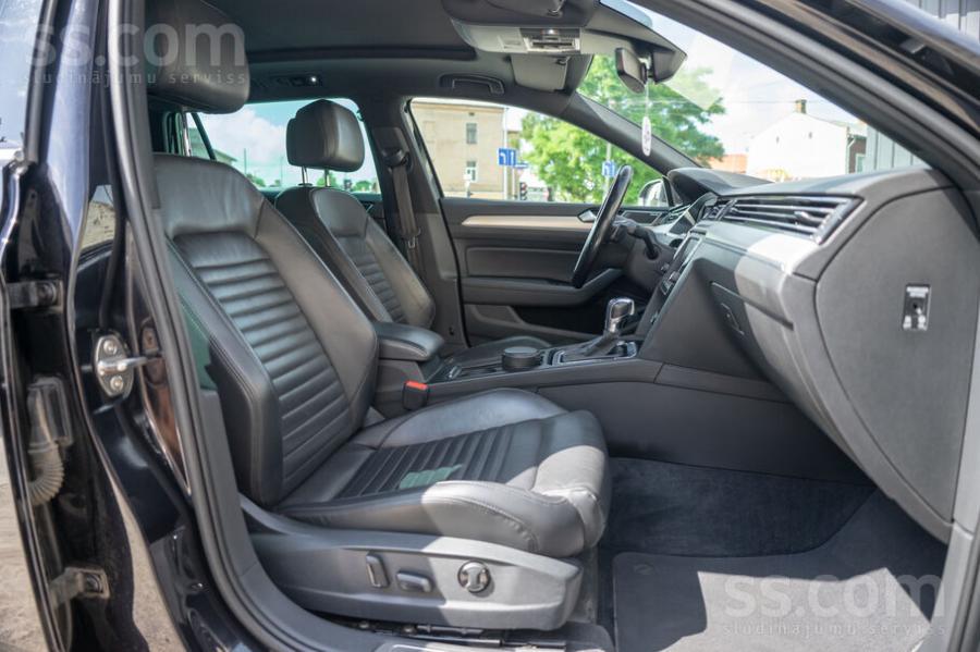 Black Volkswagen Passat B8 2015 in Liepaja, with an engine capacity of 1.40 L and mileage of 273 thousand km for 12500 €, photo 15 on AUTOMOTO.COM.LV