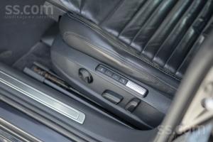 Black Volkswagen Passat B8 2015 in Liepaja, with an engine capacity of 1.40 L and mileage of 273 thousand km for 12500 €, photo 21 on AUTOMOTO.COM.LV