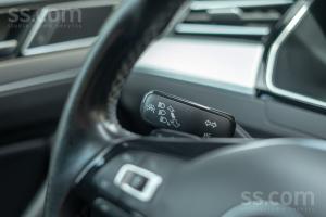 Black Volkswagen Passat B8 2015 in Liepaja, with an engine capacity of 1.40 L and mileage of 273 thousand km for 12500 €, photo 26 on AUTOMOTO.COM.LV
