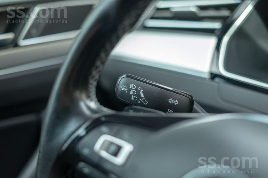 Black Volkswagen Passat B8 2015 in Liepaja, with an engine capacity of 1.40 L and mileage of 273 thousand km for 12500 €, photo 26 on AUTOMOTO.COM.LV