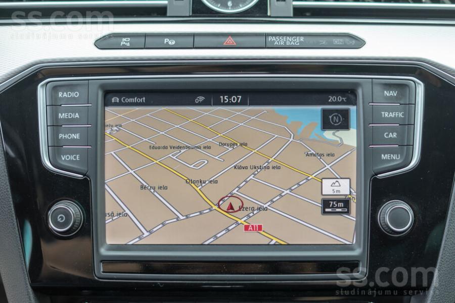 Black Volkswagen Passat B8 2015 in Liepaja, with an engine capacity of 1.40 L and mileage of 273 thousand km for 12500 €, photo 28 on AUTOMOTO.COM.LV