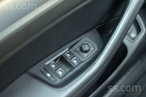Black Volkswagen Passat B8 2015 in Liepaja, with an engine capacity of 1.40 L and mileage of 273 thousand km for 12500 €, photo 31 on AUTOMOTO.COM.LV