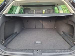 Black Volkswagen Passat B8 2015 in Riga, with an engine capacity of 2.00 L and mileage of 190 thousand km for 9500 €, photo 8 on AUTOMOTO.COM.LV