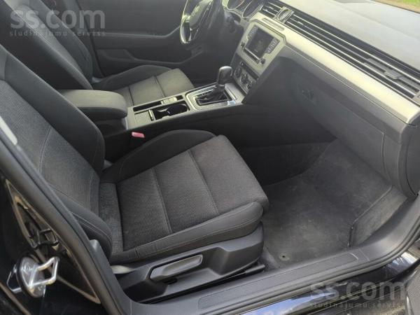 Melns Volkswagen Passat B8 2015 Rīga, ar dzinēja tilpumu 2.00 L un nobraukumu 350 tūkst. km par 7150 €, foto 10 vietnē AUTOMOTO.COM.LV