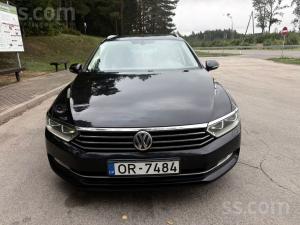 Black Volkswagen Passat B8 2015 in Aizkraukle, with an engine capacity of 2.00 L and mileage of 335 thousand km for 6300 €, photo 5 on AUTOMOTO.COM.LV