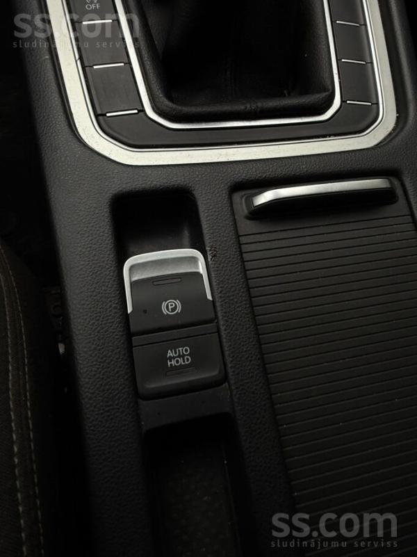 Black Volkswagen Passat B8 2015 in Aizkraukle, with an engine capacity of 2.00 L and mileage of 335 thousand km for 6300 €, photo 10 on AUTOMOTO.COM.LV