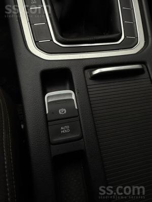 Black Volkswagen Passat B8 2015 in Aizkraukle, with an engine capacity of 2.00 L and mileage of 335 thousand km for 6300 €, photo 10 on AUTOMOTO.COM.LV