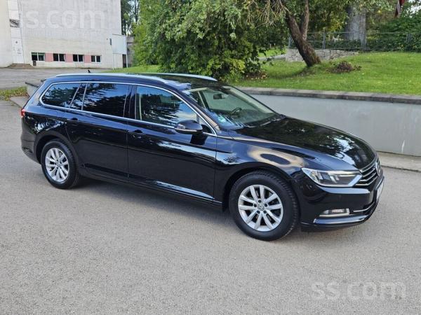 Black Volkswagen Passat B8 2015 in Jekabpils, with an engine capacity of 2.00 L and mileage of 263 thousand km for 9490 €, photo 6 on AUTOMOTO.COM.LV