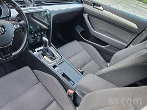 Black Volkswagen Passat B8 2015 in Jekabpils, with an engine capacity of 2.00 L and mileage of 263 thousand km for 9490 €, photo 15 on AUTOMOTO.COM.LV