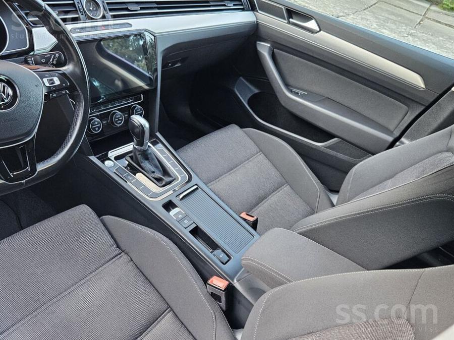Black Volkswagen Passat B8 2015 in Jekabpils, with an engine capacity of 2.00 L and mileage of 263 thousand km for 9490 €, photo 15 on AUTOMOTO.COM.LV