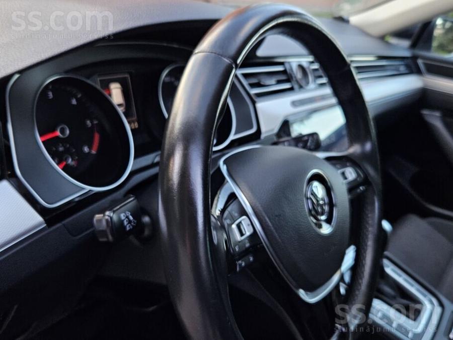 Black Volkswagen Passat B8 2015 in Jekabpils, with an engine capacity of 2.00 L and mileage of 263 thousand km for 9490 €, photo 16 on AUTOMOTO.COM.LV