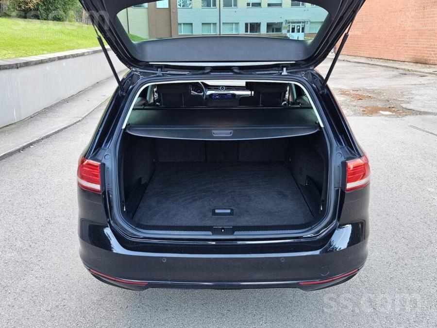 Black Volkswagen Passat B8 2015 in Jekabpils, with an engine capacity of 2.00 L and mileage of 263 thousand km for 9490 €, photo 19 on AUTOMOTO.COM.LV