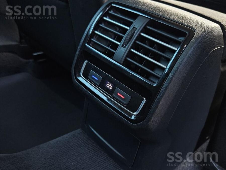 Black Volkswagen Passat B8 2015 in Jekabpils, with an engine capacity of 2.00 L and mileage of 263 thousand km for 9490 €, photo 21 on AUTOMOTO.COM.LV