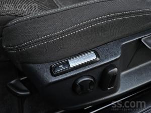 Black Volkswagen Passat B8 2015 in Jekabpils, with an engine capacity of 2.00 L and mileage of 263 thousand km for 9490 €, photo 30 on AUTOMOTO.COM.LV