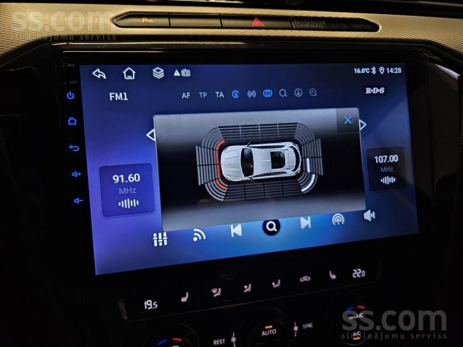 Black Volkswagen Passat B8 2015 in Jekabpils, with an engine capacity of 2.00 L and mileage of 263 thousand km for 9490 €, photo 33 on AUTOMOTO.COM.LV